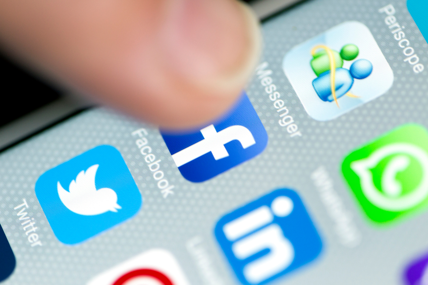 Jobseekers Do Not ‘Like’ Allegedly Biased Facebook Advertisements - HR ...