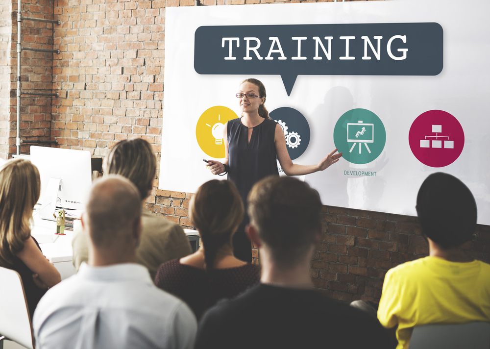 How Much Are Companies Spending on Employee Training in the US? - HR ...