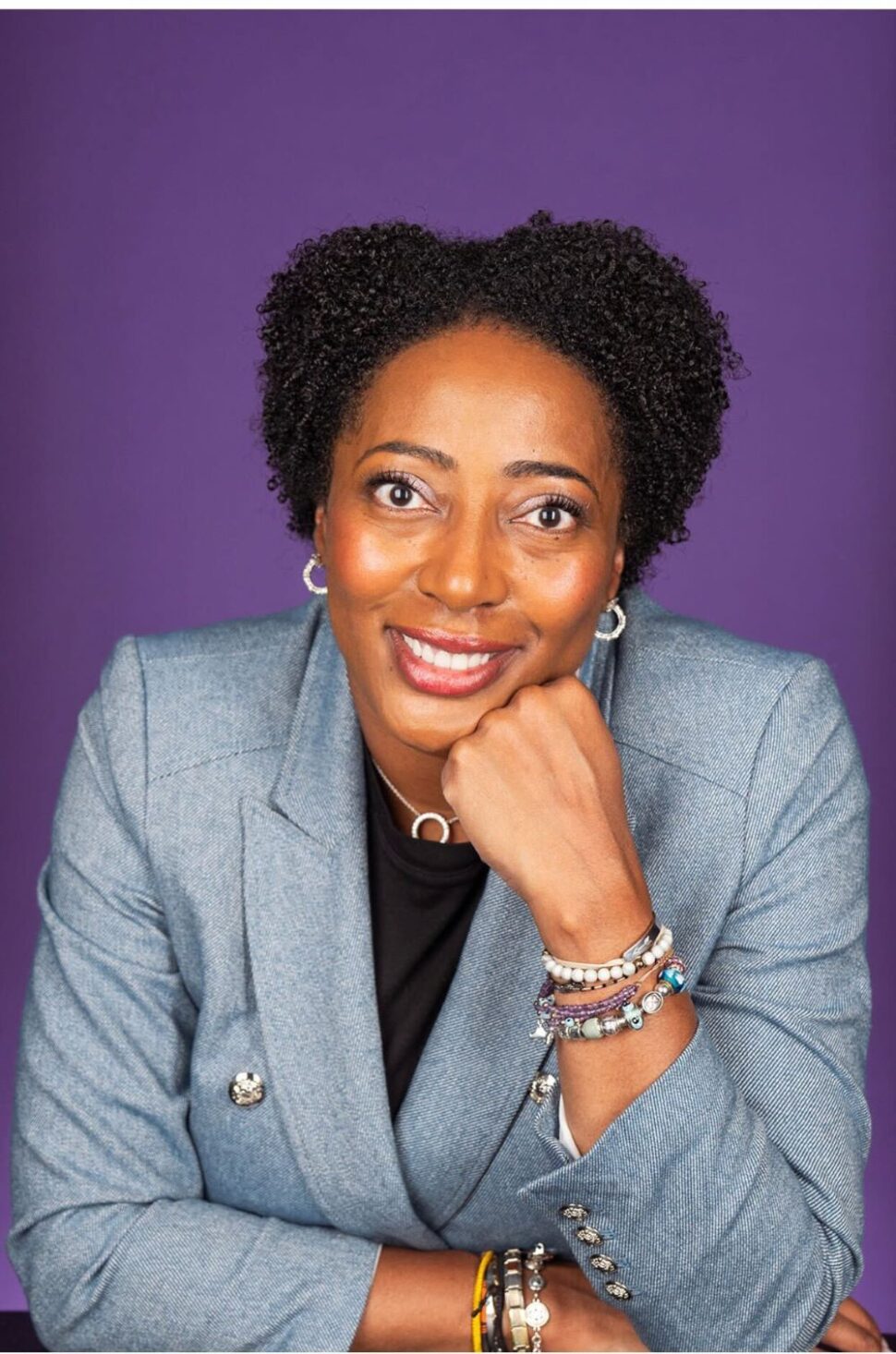 Building a More Inclusive Work with Elise James-DeCruise - HR Daily Advisor